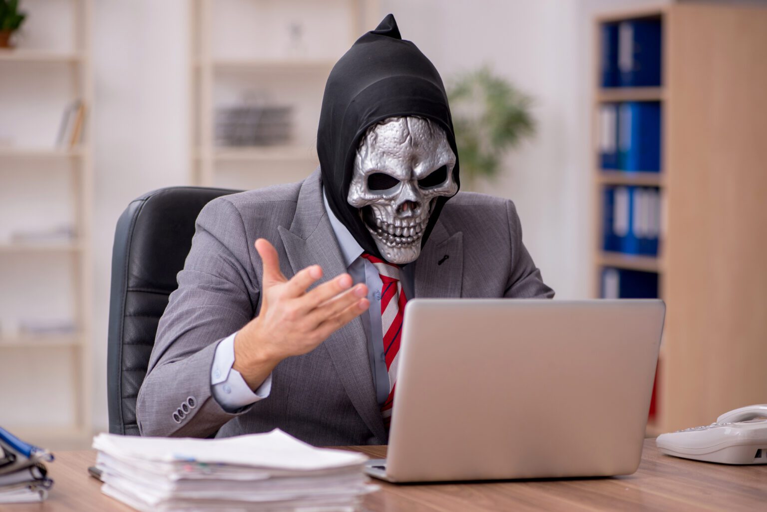 Thrilling Halloween Office Party: Remote Team Building Games